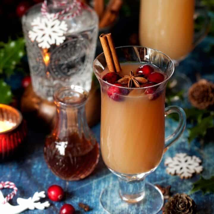 Christmas Mulled Gin & Tonic with Apple - Little Sugar Snaps