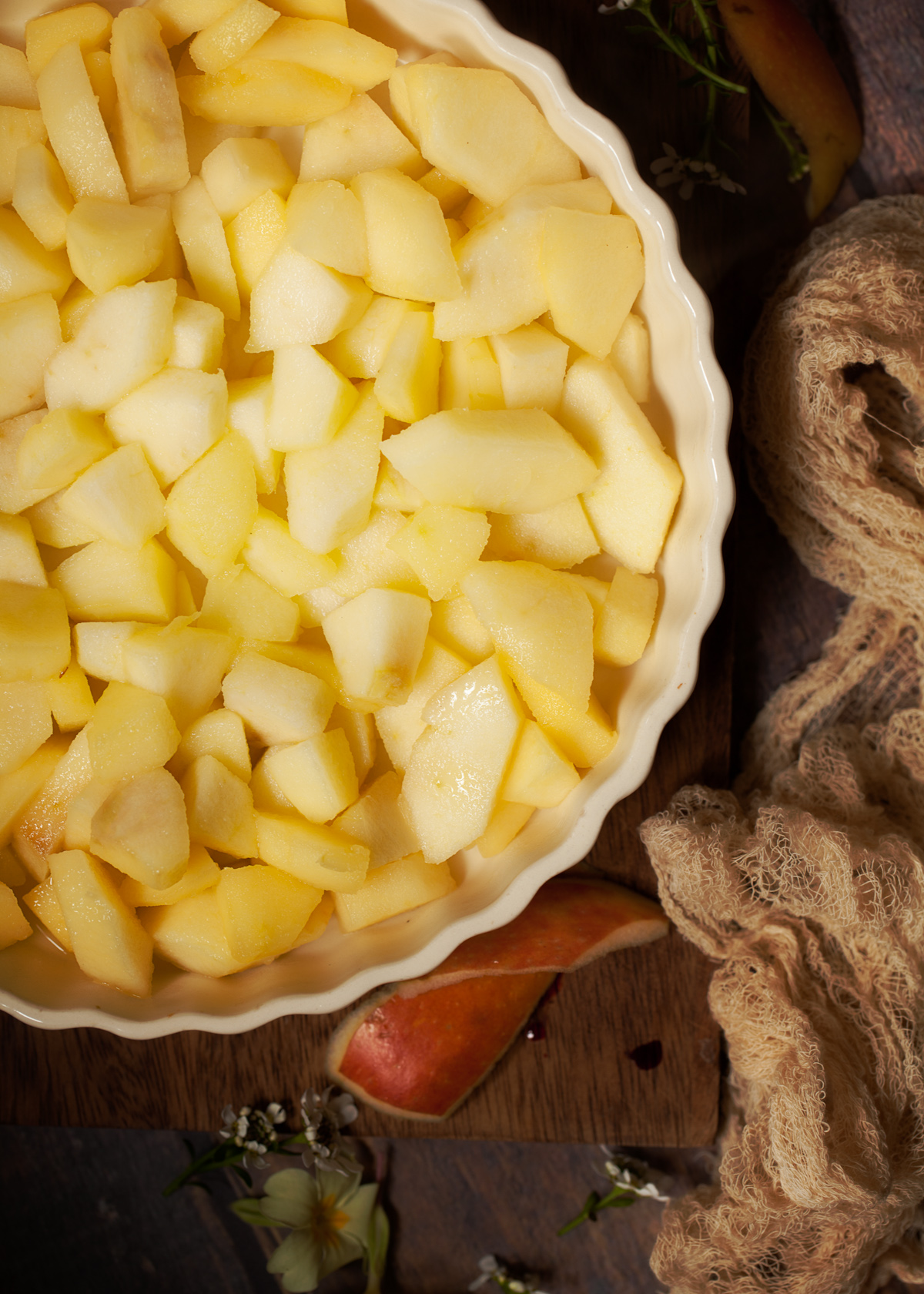 Apple and Blackcurrant Crumble - Littlesugarsnaps