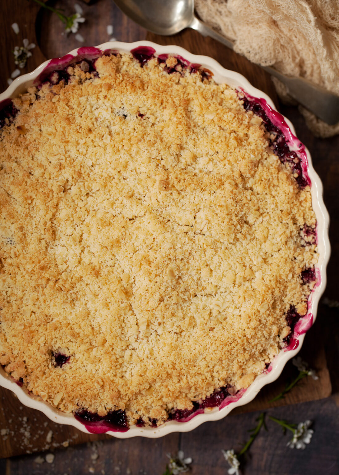 Apple and Blackcurrant Crumble - Littlesugarsnaps
