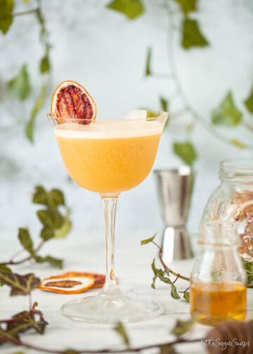 Rum Sour Cocktail - Little Sugar Snaps