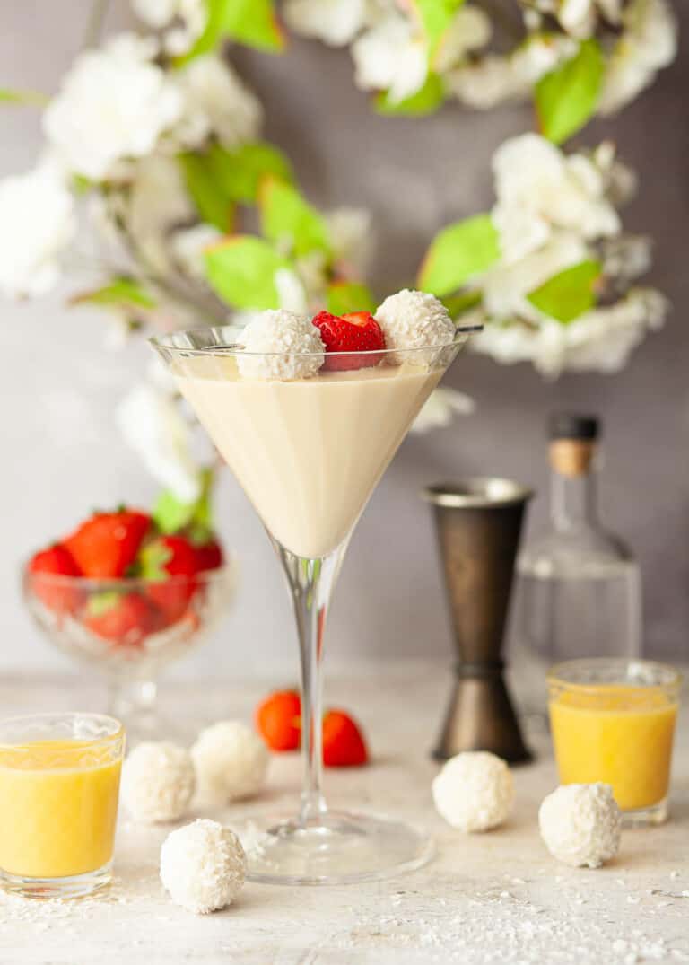 Fluffy Duck Cocktail - Little Sugar Snaps
