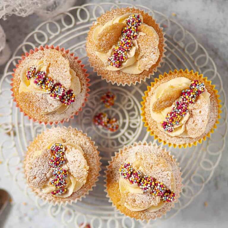 Old School Sponge Cake (glacé icing, sprinkles, great with custard ...